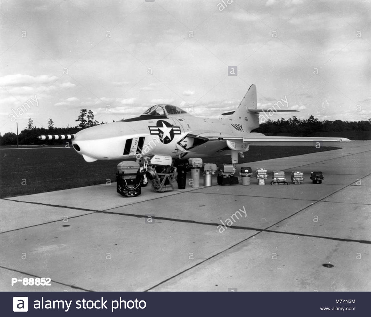 F9f Black and White Stock Photos & Images - Alamy