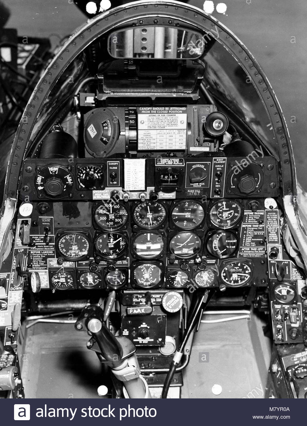 Inflight Refueling High Resolution Stock Photography and Images - Alamy