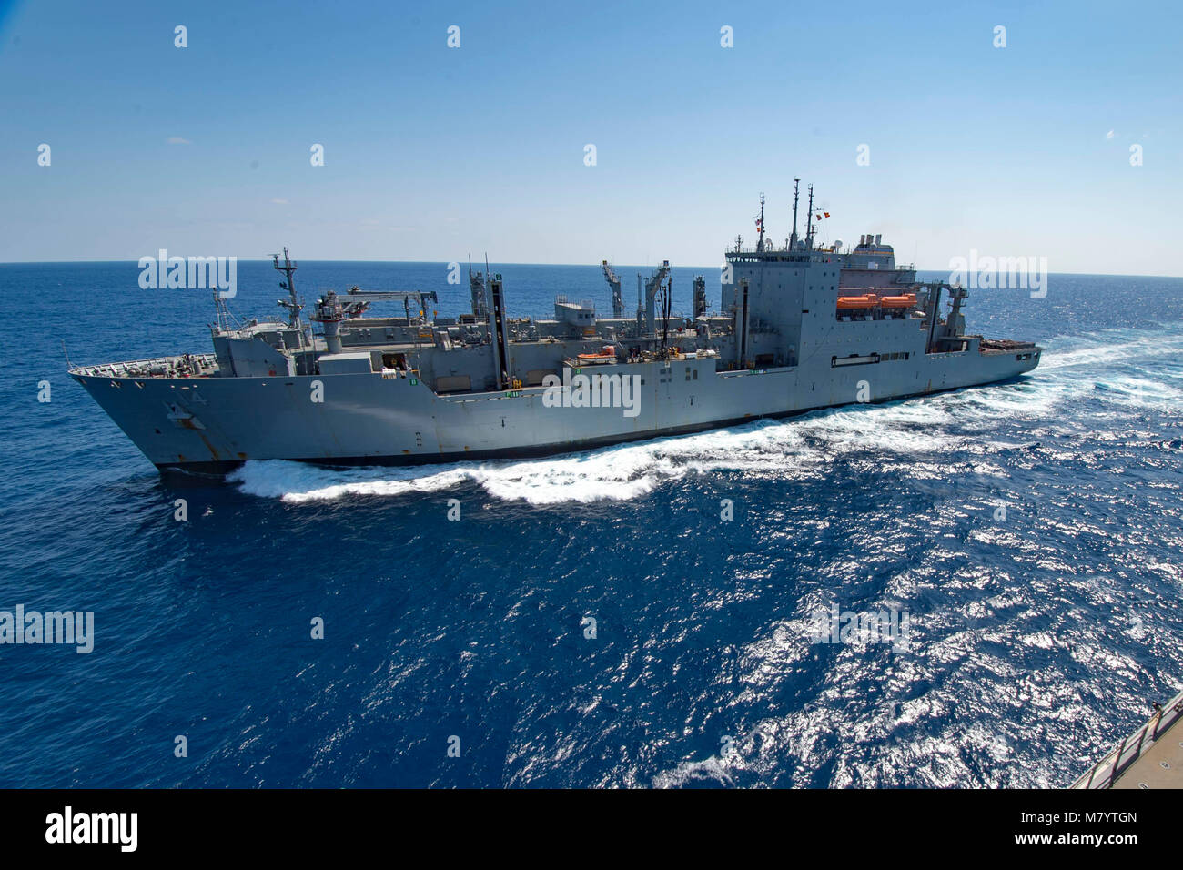 Usns cesar chavez t ake 14 hi-res stock photography and images - Alamy