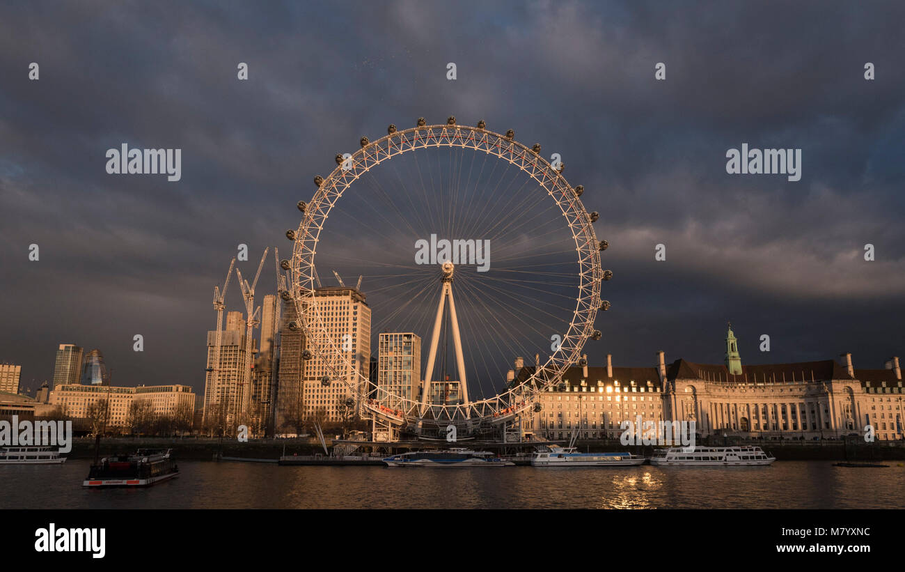 London eye sun setting hi-res stock photography and images - Alamy