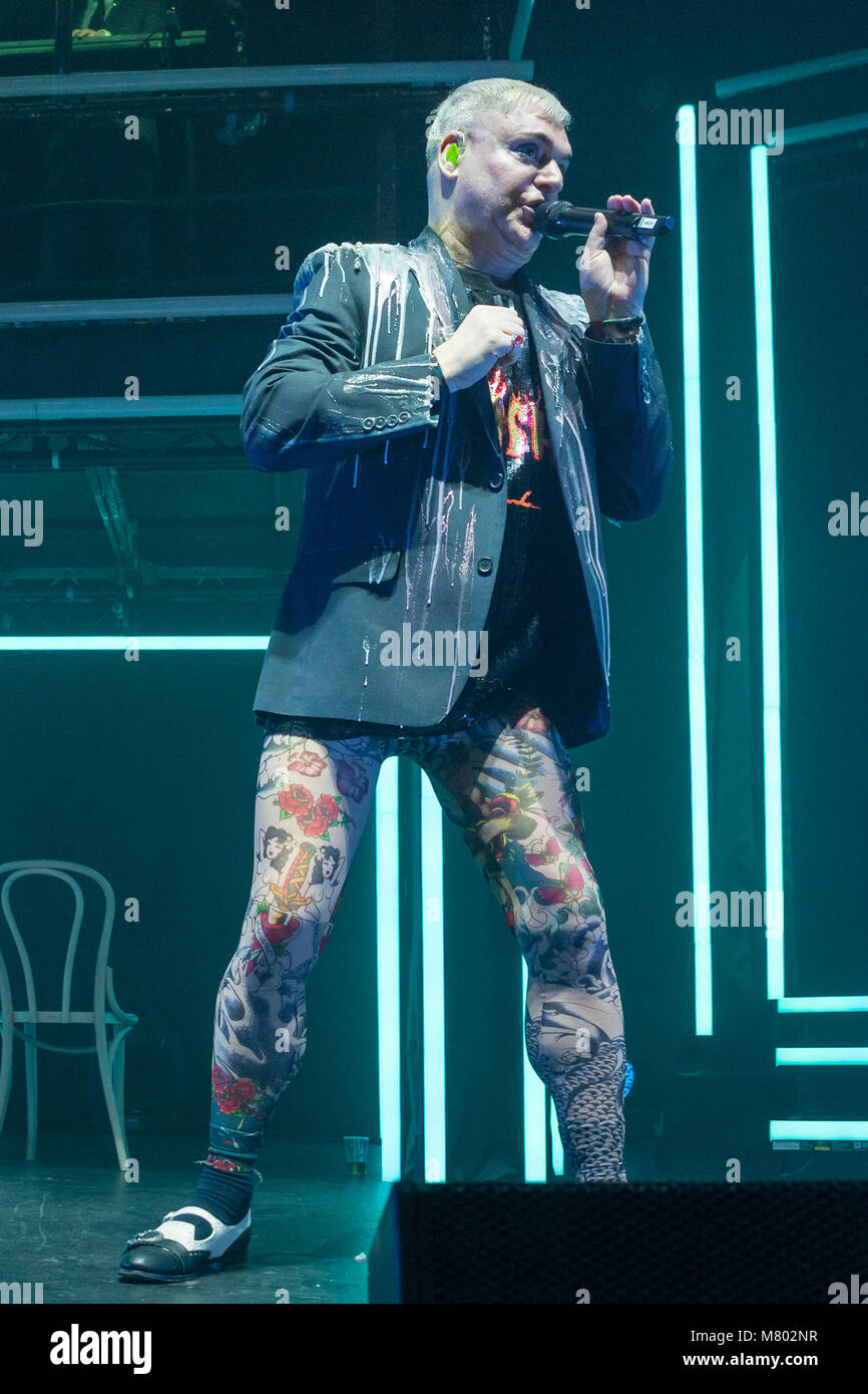 Andy bell hi-res stock photography and images - Alamy