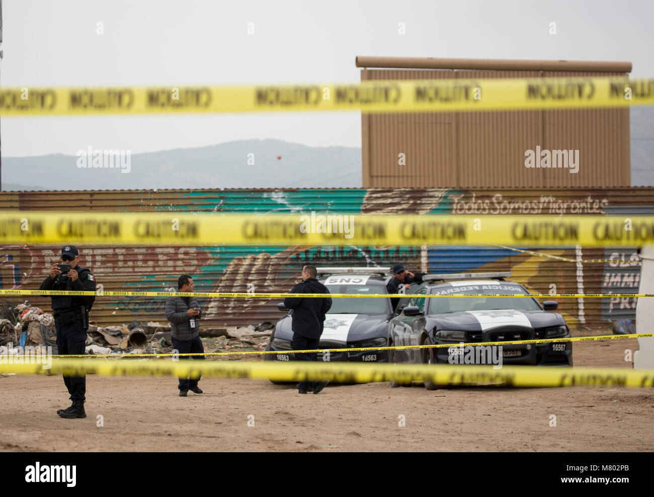 Mexican security hi-res stock photography and images - Alamy