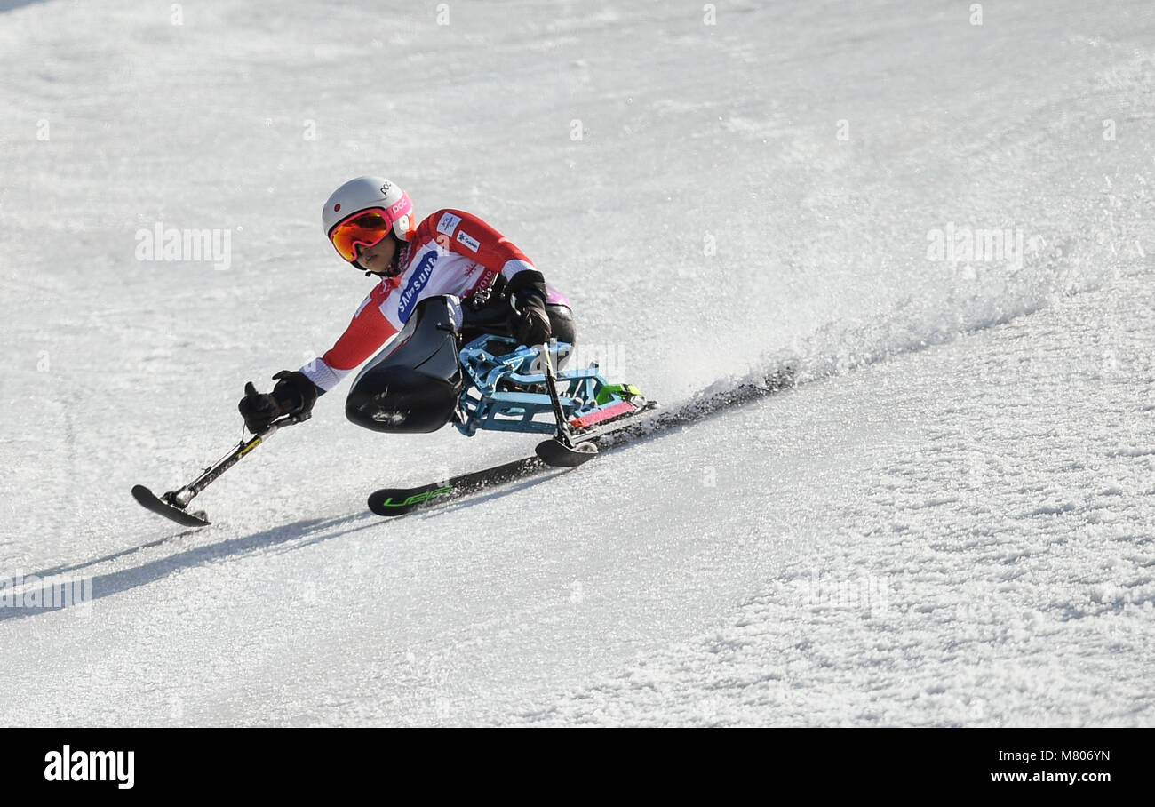 Momoka muraoka hi-res stock photography and images - Alamy