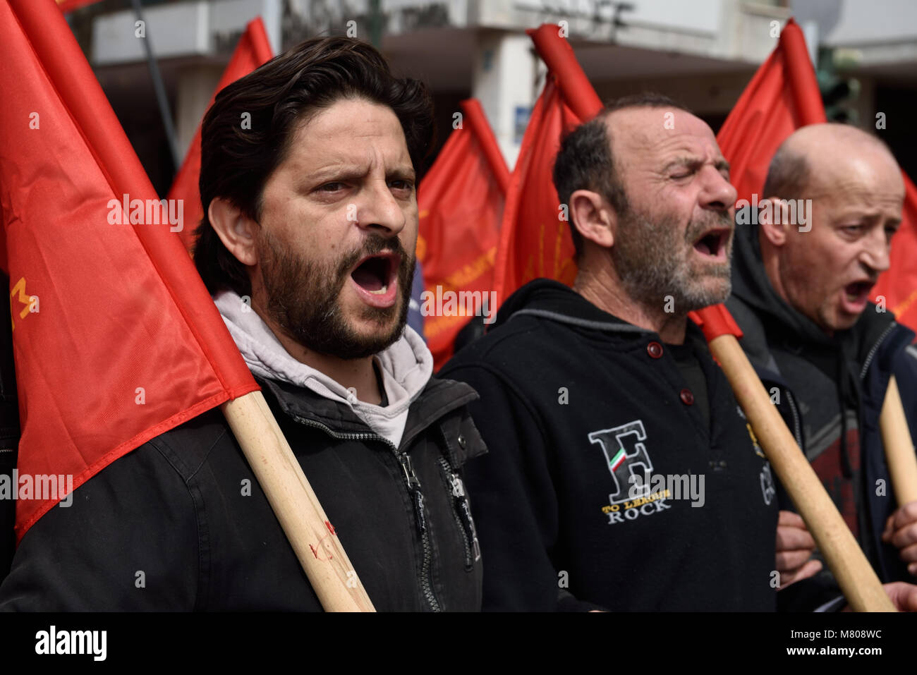Wage labor hi-res stock photography and images - Alamy