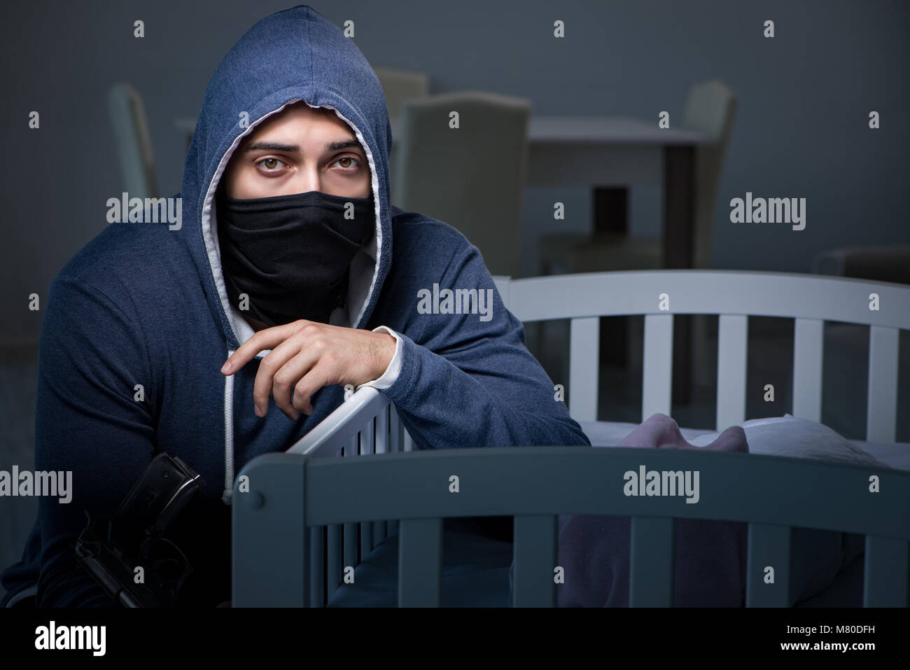 Kidnap child night hi-res stock photography and images - Alamy