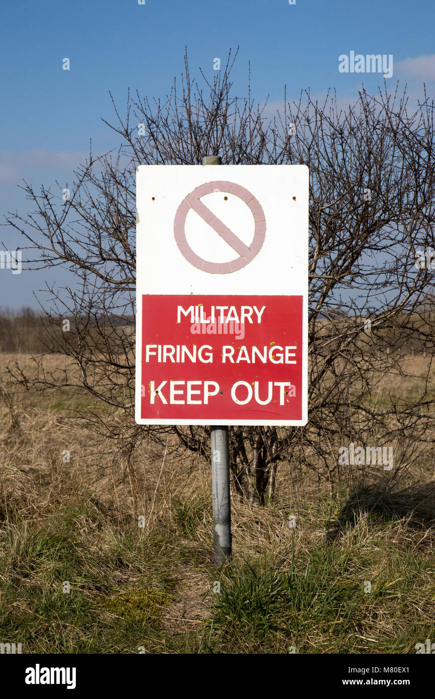 Military firing range Keep Out sign, Imber Range, Salisbury Plain ...