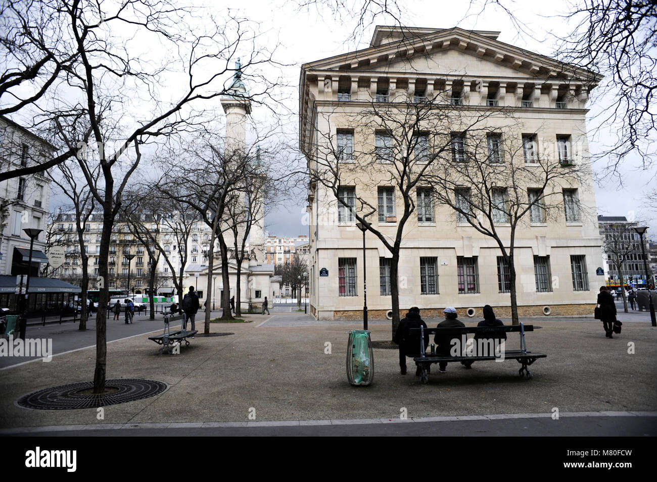 PARIS FRANCE - PLACE DE LA NATION - PLACE DU TRONE - PAVILLON DE ...