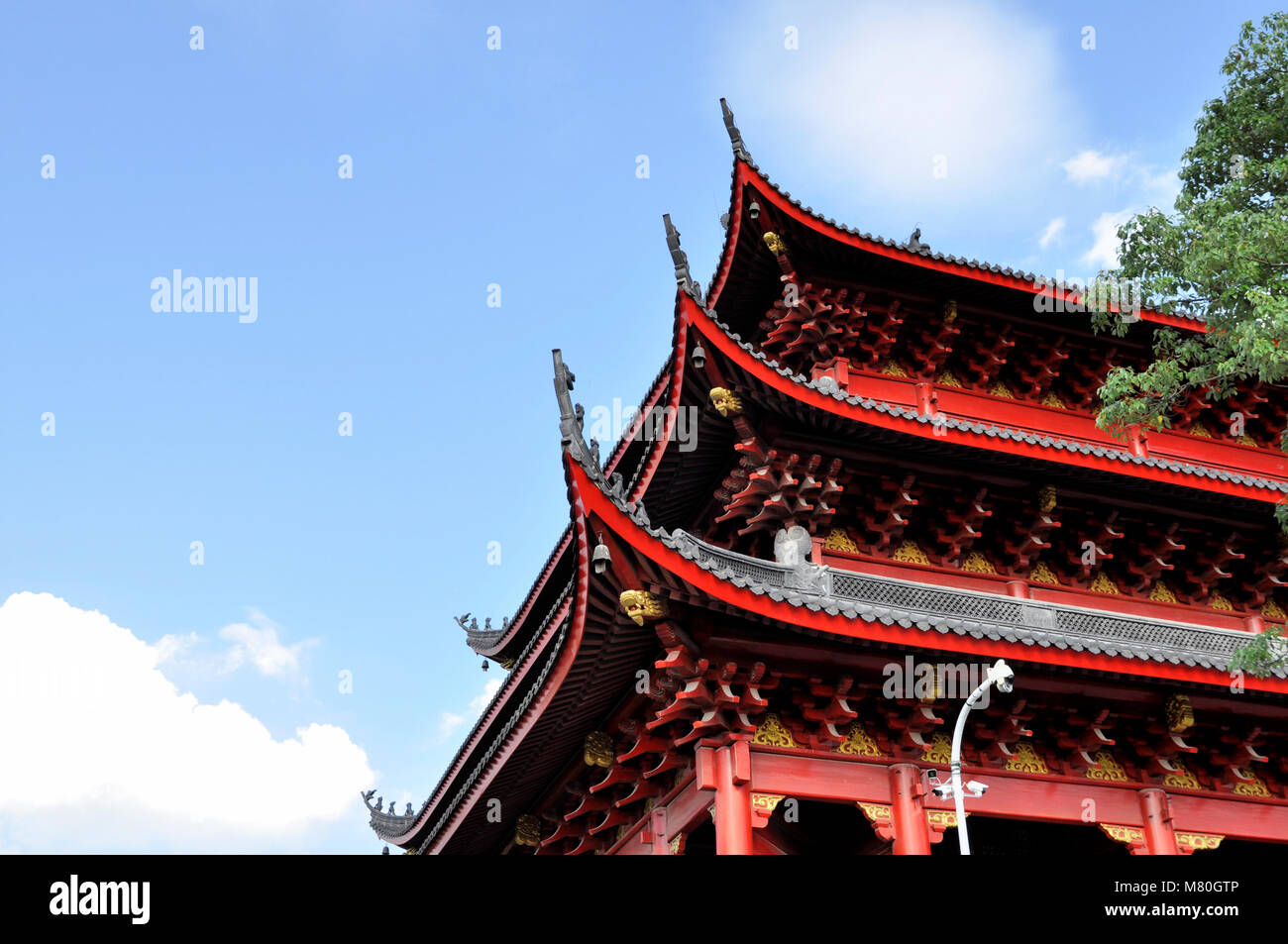Beautiful chinese temple wallpaper hi-res stock photography and images ...