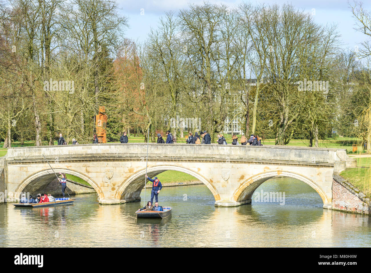Trinity college cambridge university bridge hi-res stock photography ...