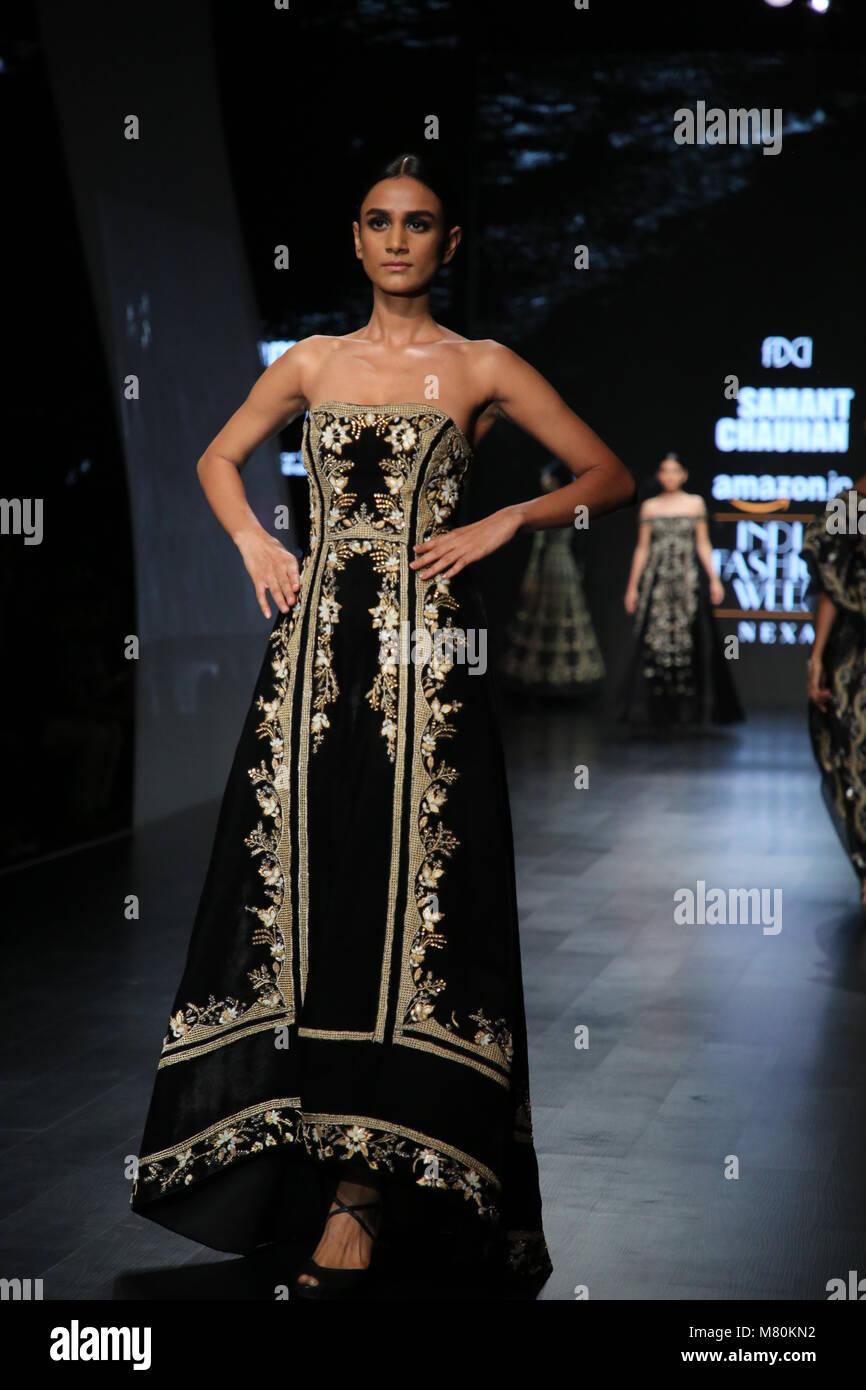 New Delhi, India. 14th Apr, 2018. Models walk on ramp and presenting ...