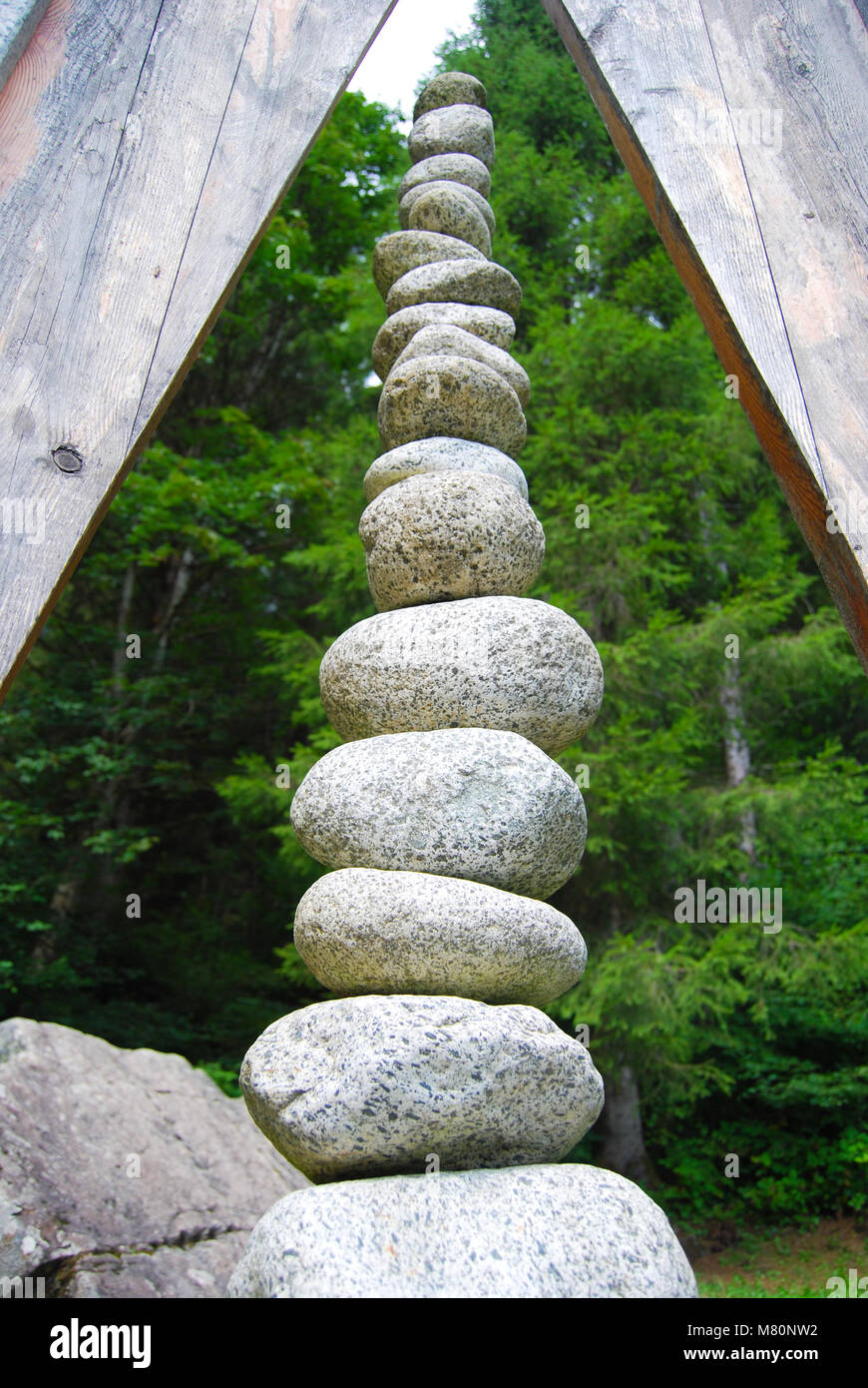 Stones on top of each other hi-res stock photography and images - Alamy
