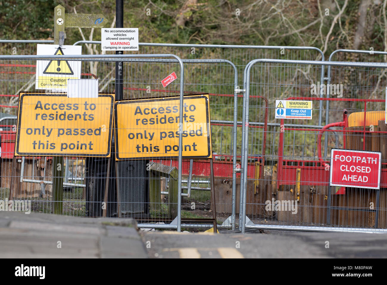 Road sign (bad spelling Stock Photo - Alamy