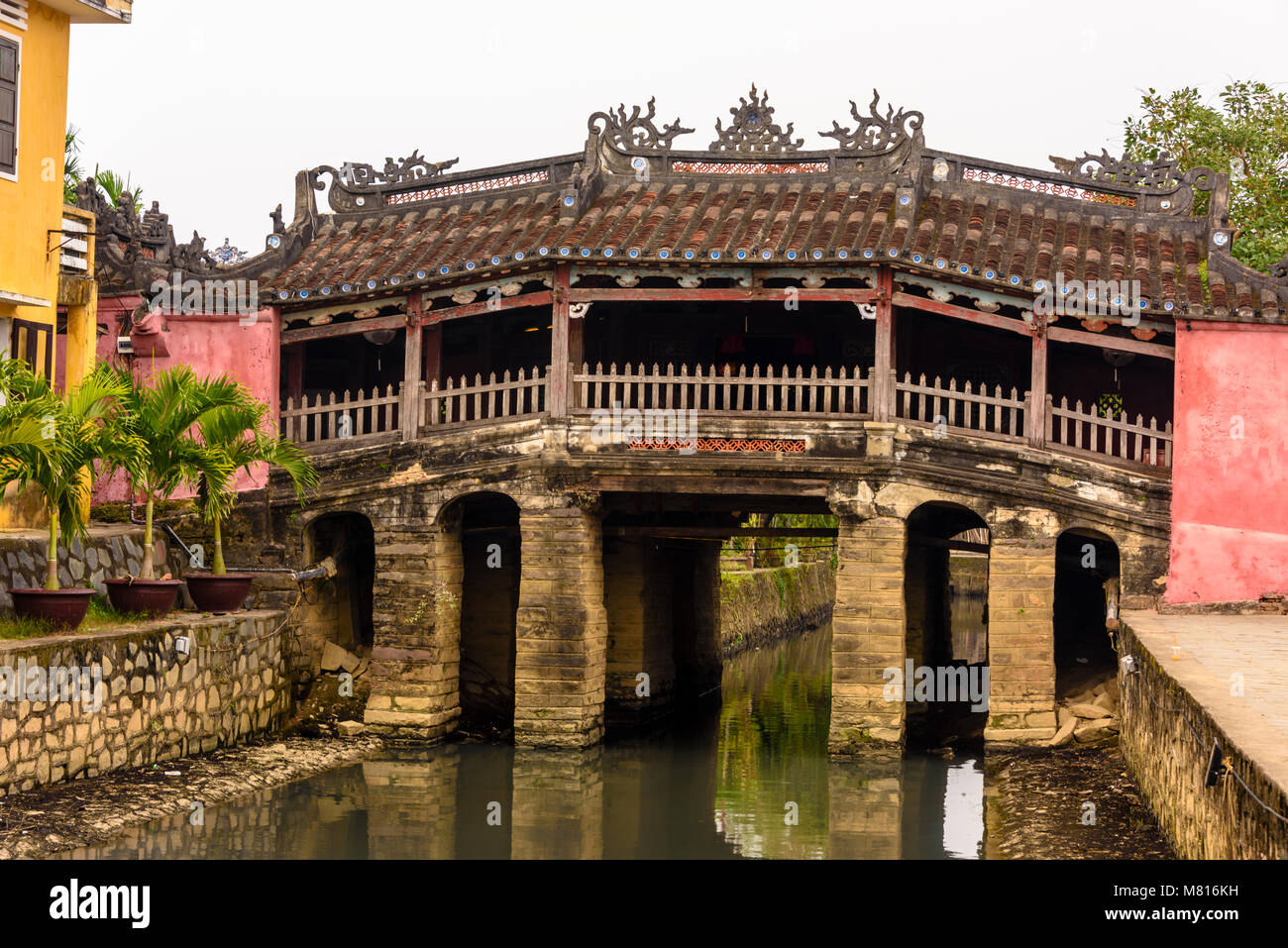 Chùa Cầu Japanese bridge, an 18th century carved wooden bridge which ...