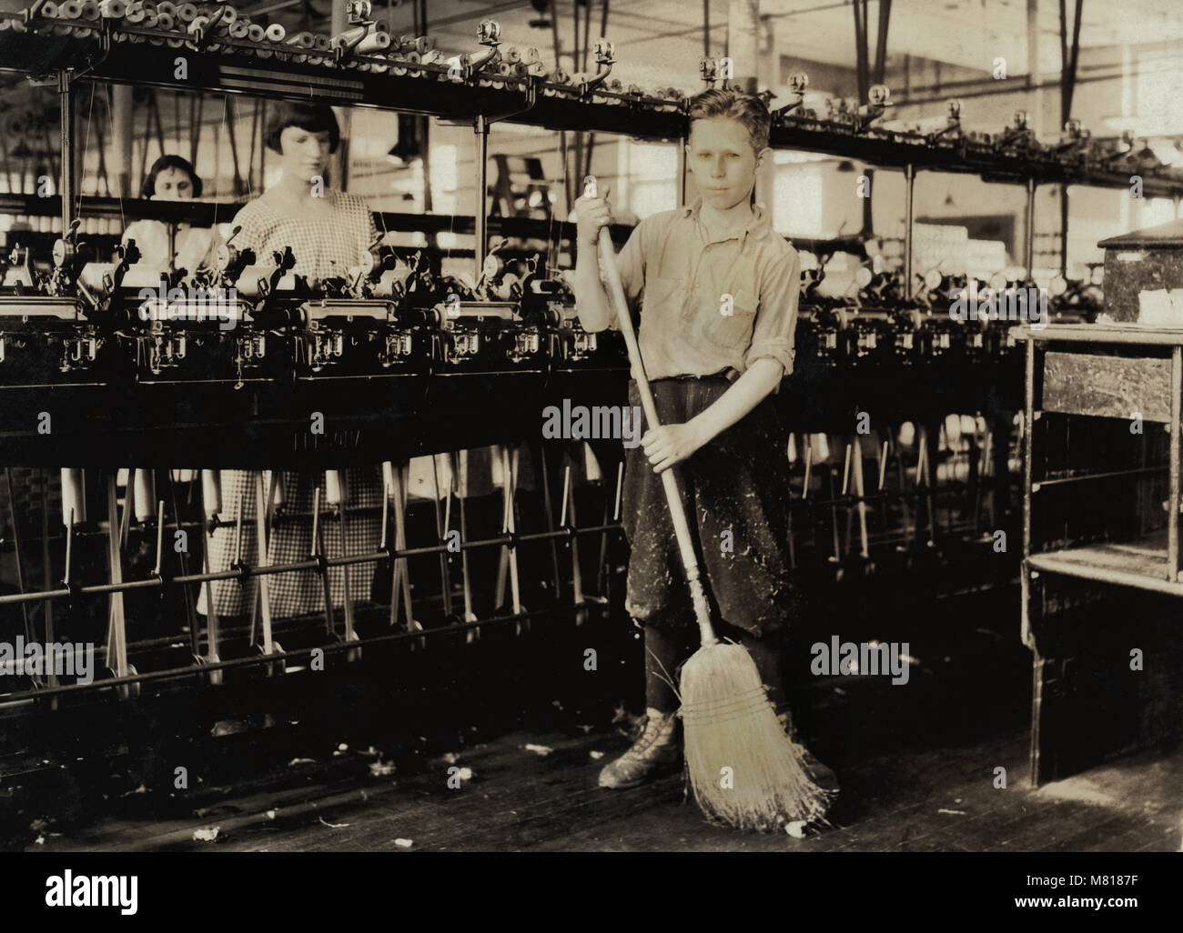 Child labor workers 1920s hi-res stock photography and images - Alamy