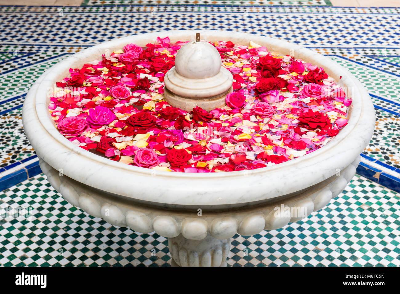 Romantic floral decoration with red and pink roses floating in a ...