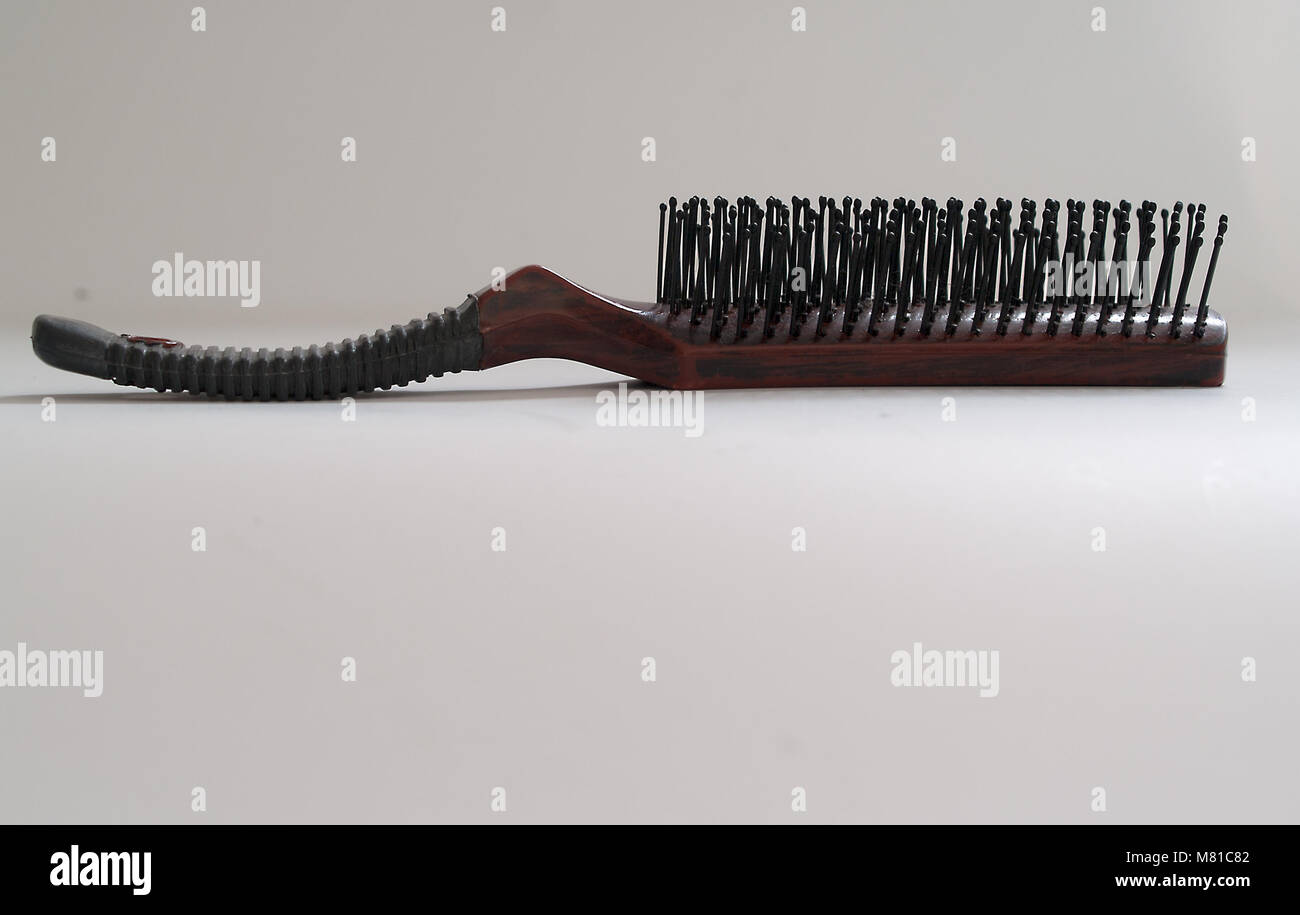 Comb hair , Equipment used in hair styling Stock Photo - Alamy