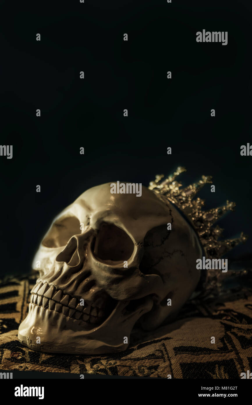 Macbeth Skull High Resolution Stock Photography and Images - Alamy