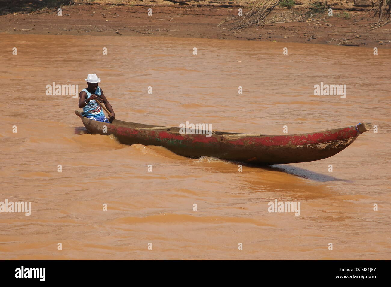 Pirogue, dugout, canoe on Tsiribihina river, Madagascar Stock Photo - Alamy