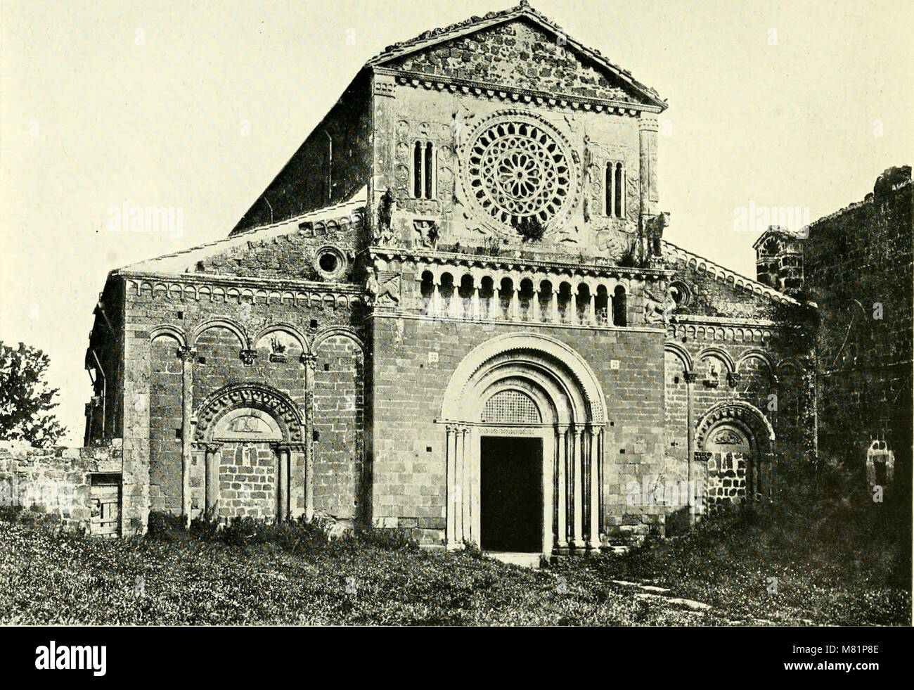 This 1913 publication explores the characteristics and evolution of Byzantine and Romanesque ...