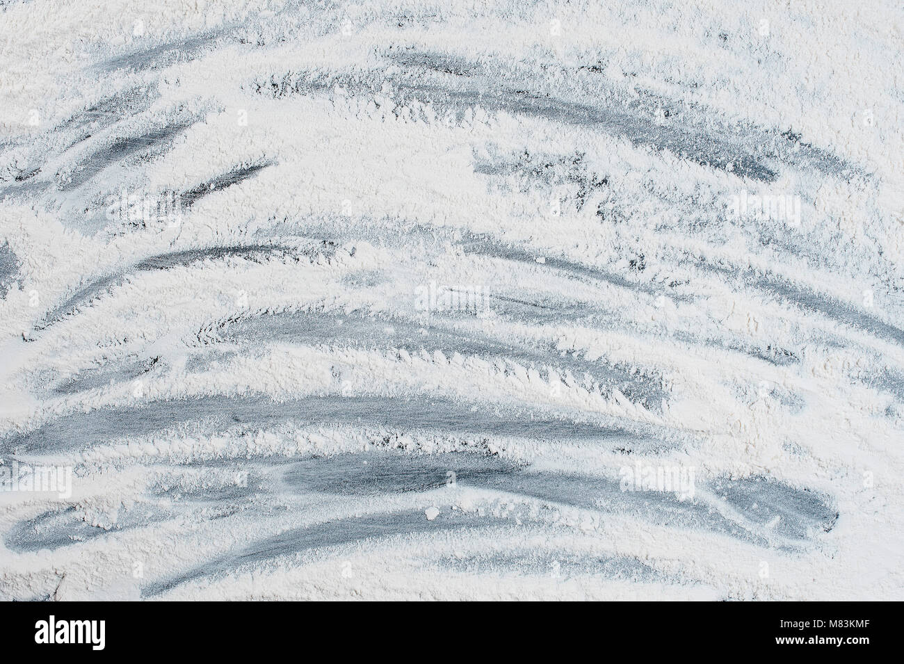 Flour texture background on table Stock Photo - Alamy