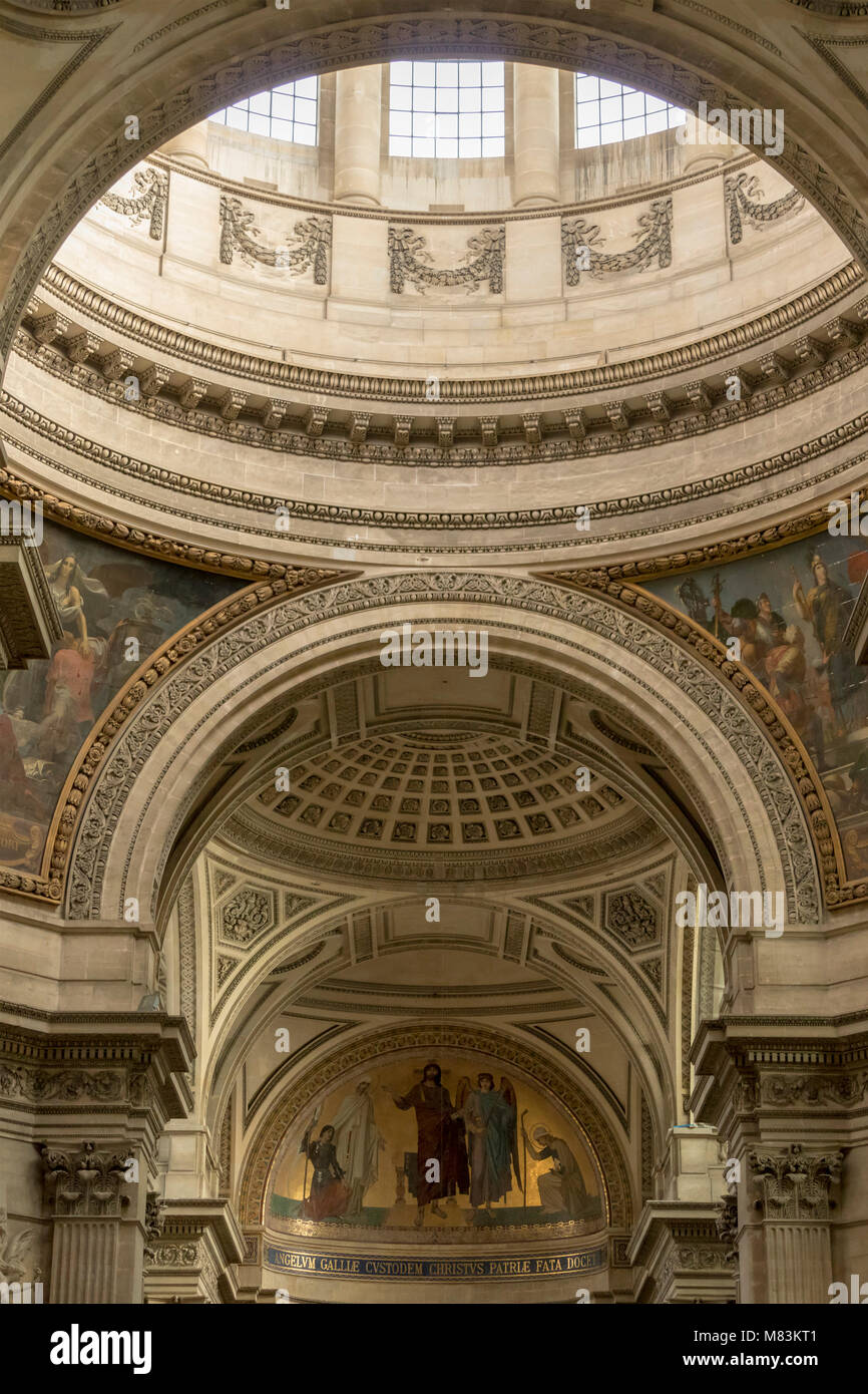 Interior pantheon paris hi-res stock photography and images - Alamy