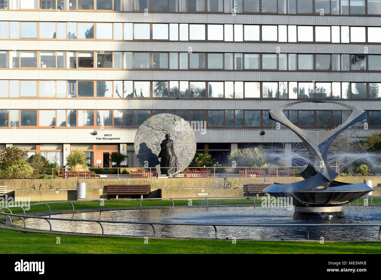 Hospital sculpture hi-res stock photography and images - Alamy
