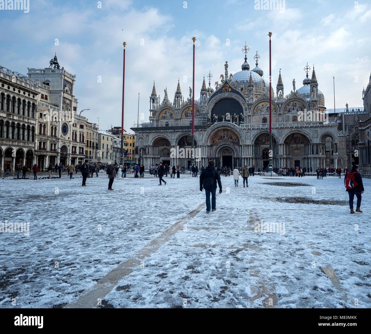 Italy, in winter: snow in St Mark's Square, Venice Stock Photo - Alamy