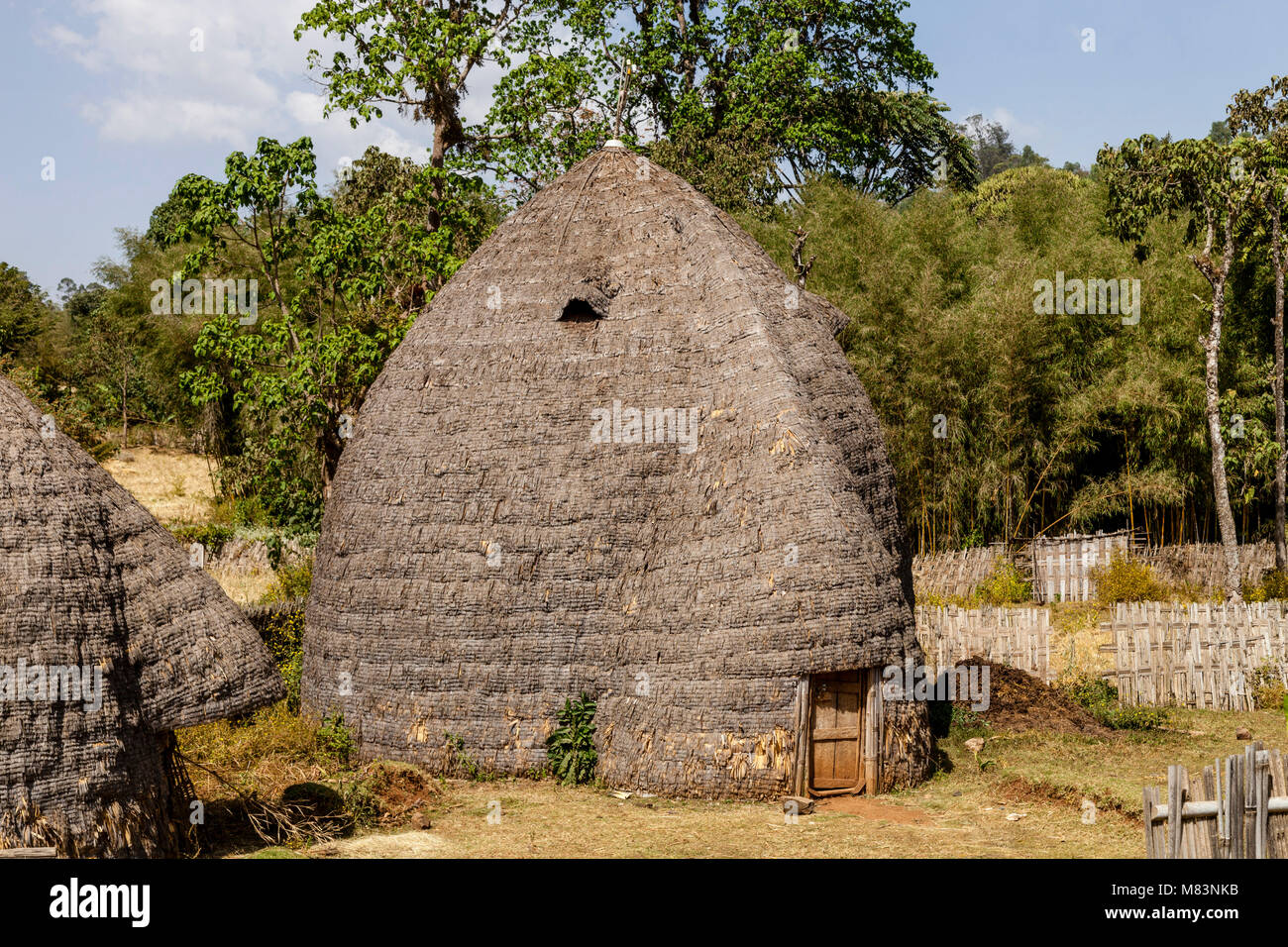 Dorze house hi-res stock photography and images - Alamy