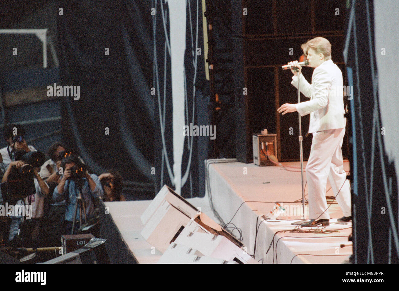 Bowie david charity 1985 hi-res stock photography and images - Alamy