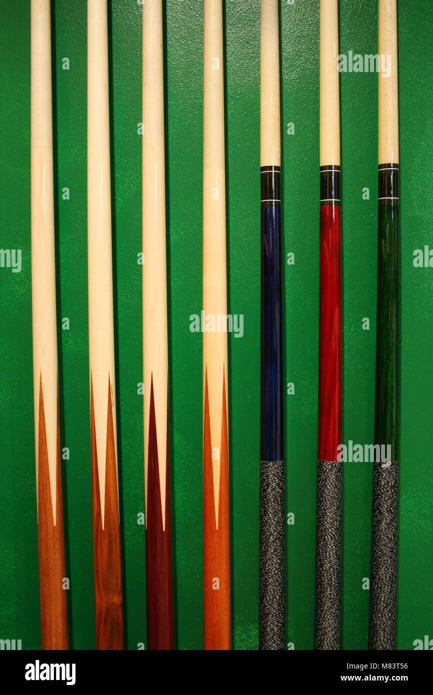 Cues and chalk hi-res stock photography and images - Alamy