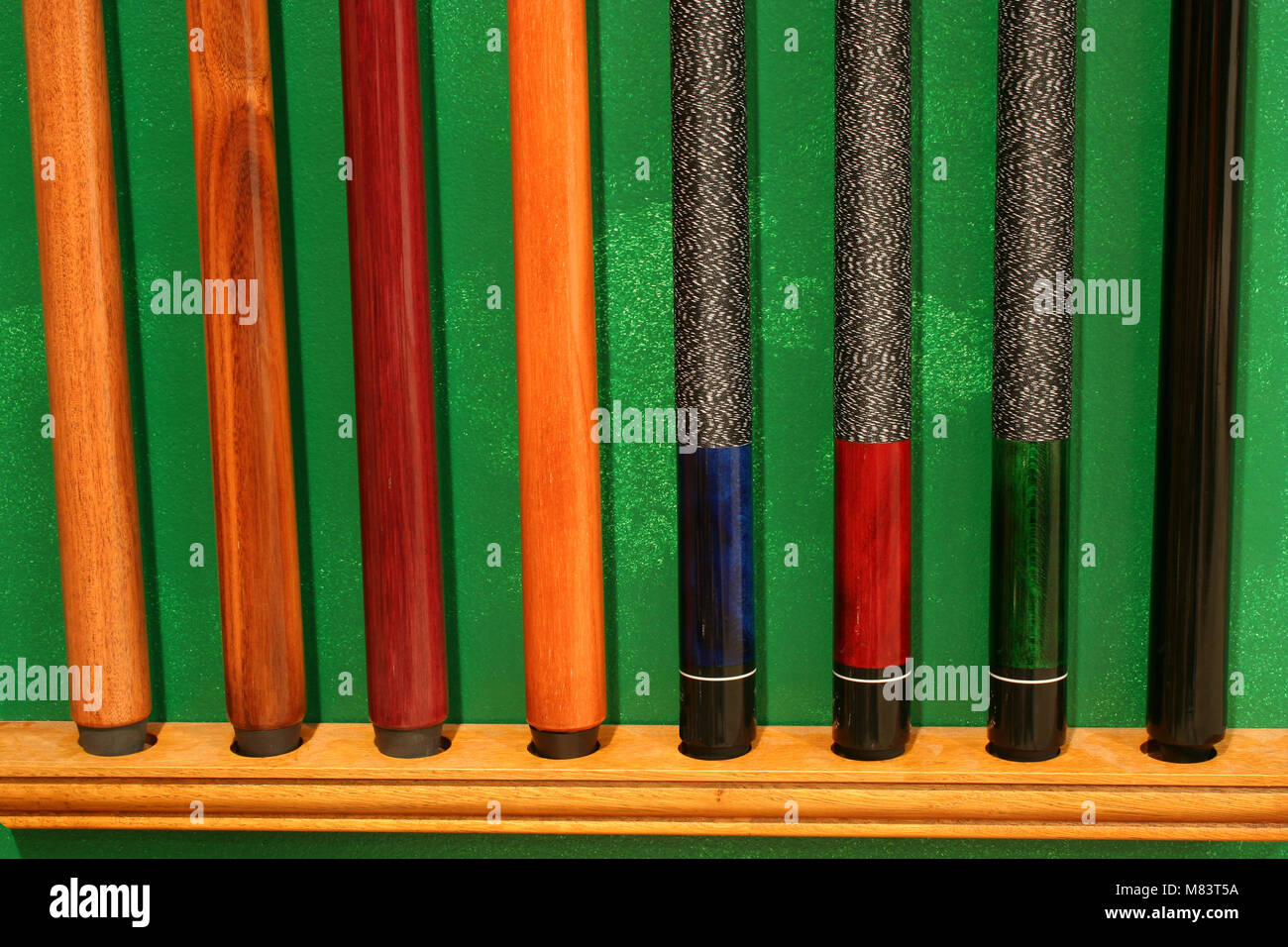Cues and chalk hi-res stock photography and images - Alamy