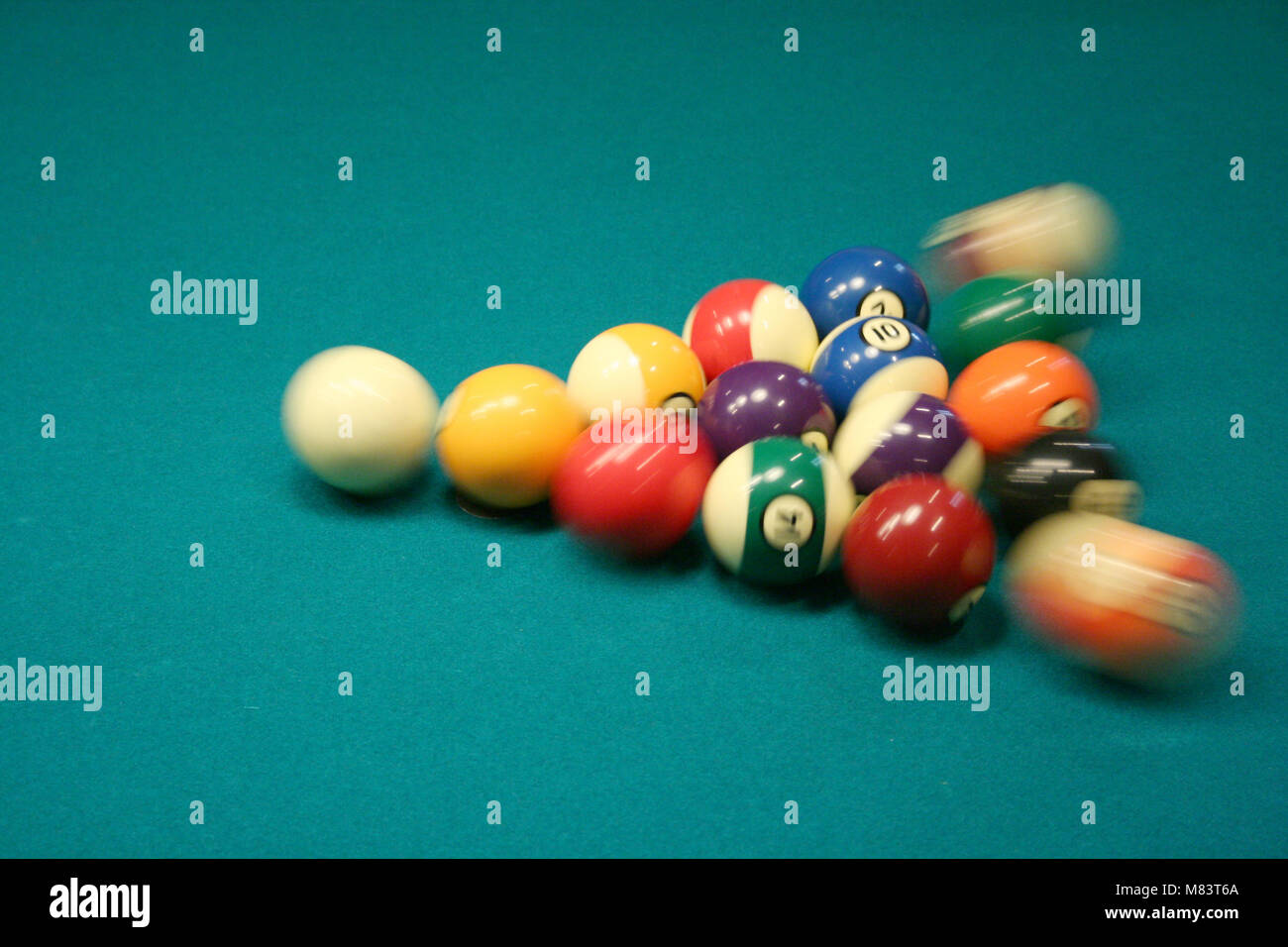 Broken pool hi-res stock photography and images - Alamy