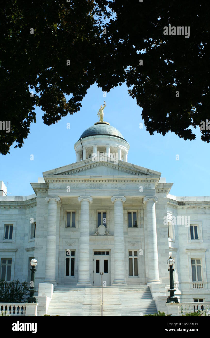 A courthouse framed by trees Stock Photo - Alamy