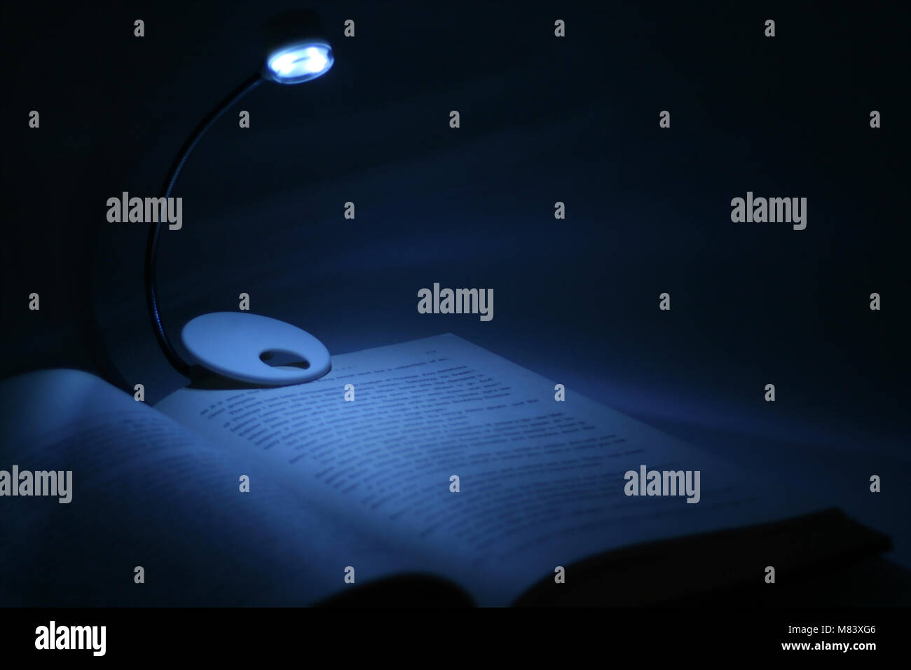 Book light hi-res stock photography and images - Alamy