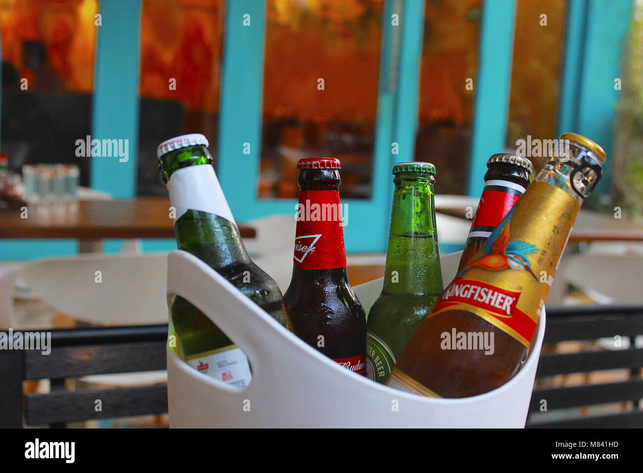 Beer bottle cap icon simple hi-res stock photography and images - Alamy