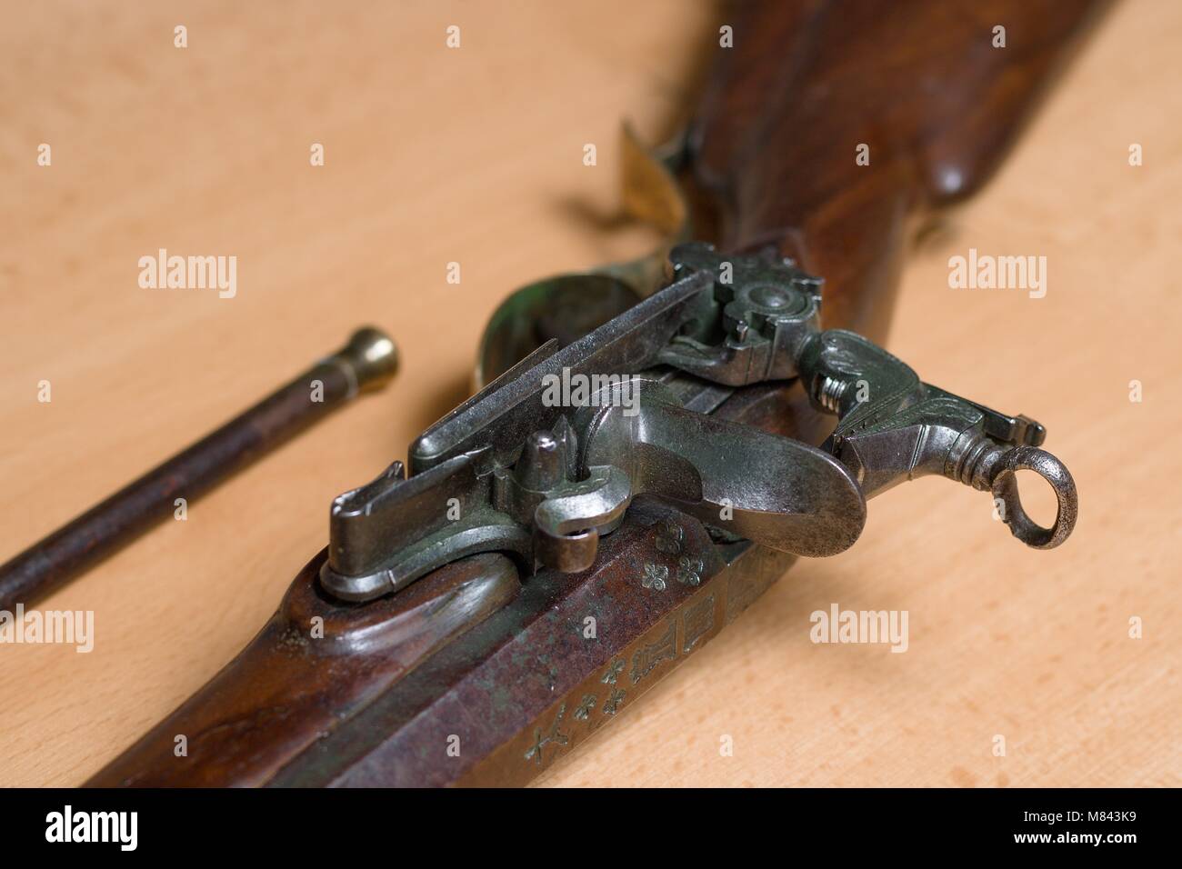 Antique rifle with flintlock mechanism Stock Photo - Alamy