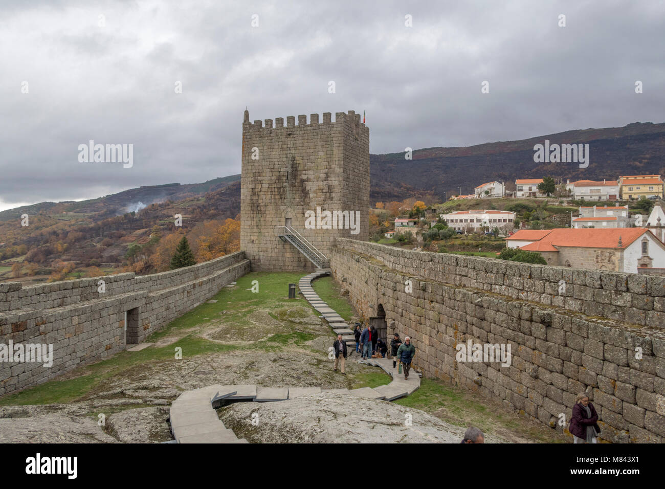 Romanesque architecture in portugal hi-res stock photography and images ...