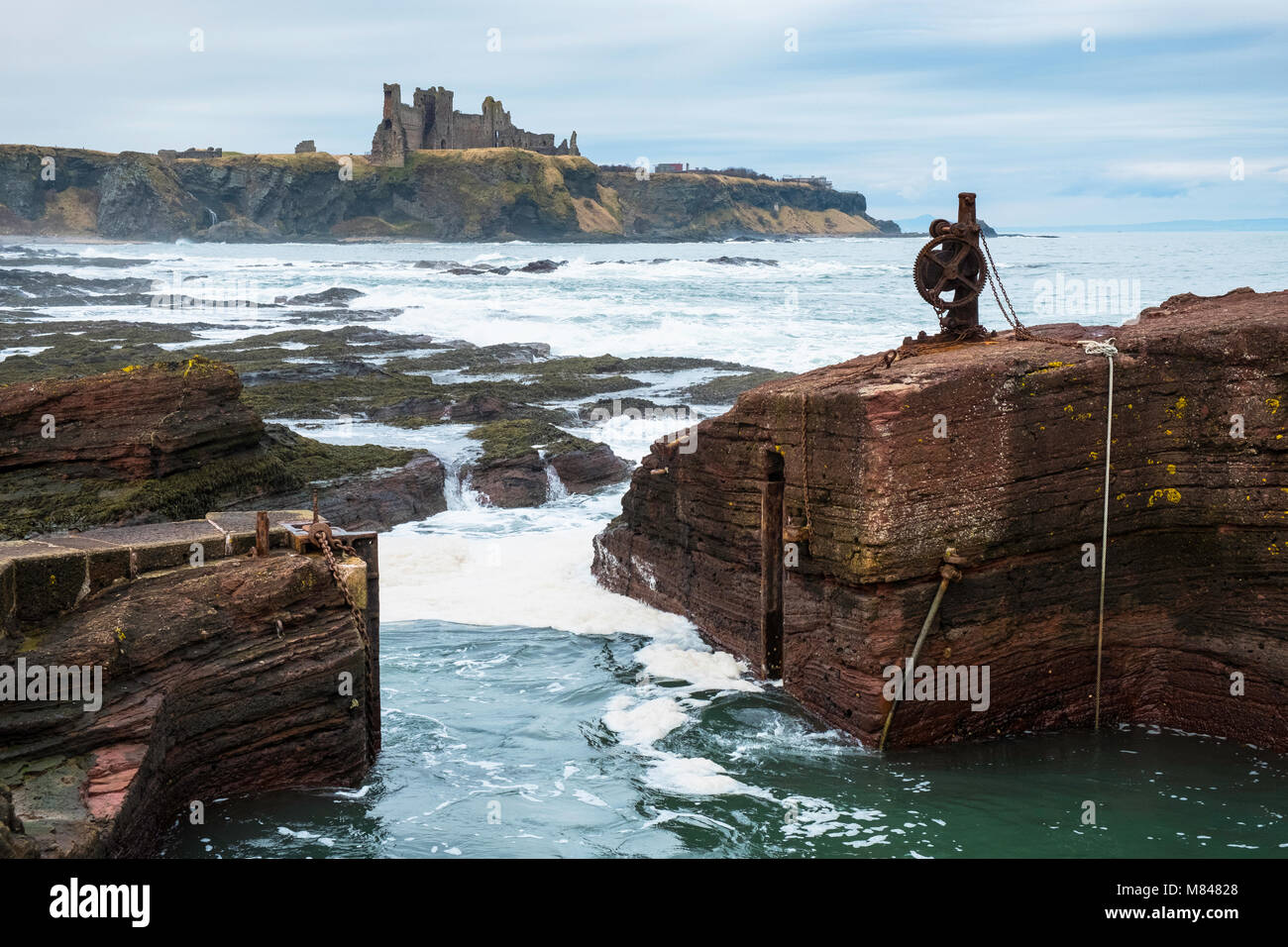 Seacliff harbour east lothian hi-res stock photography and images - Alamy