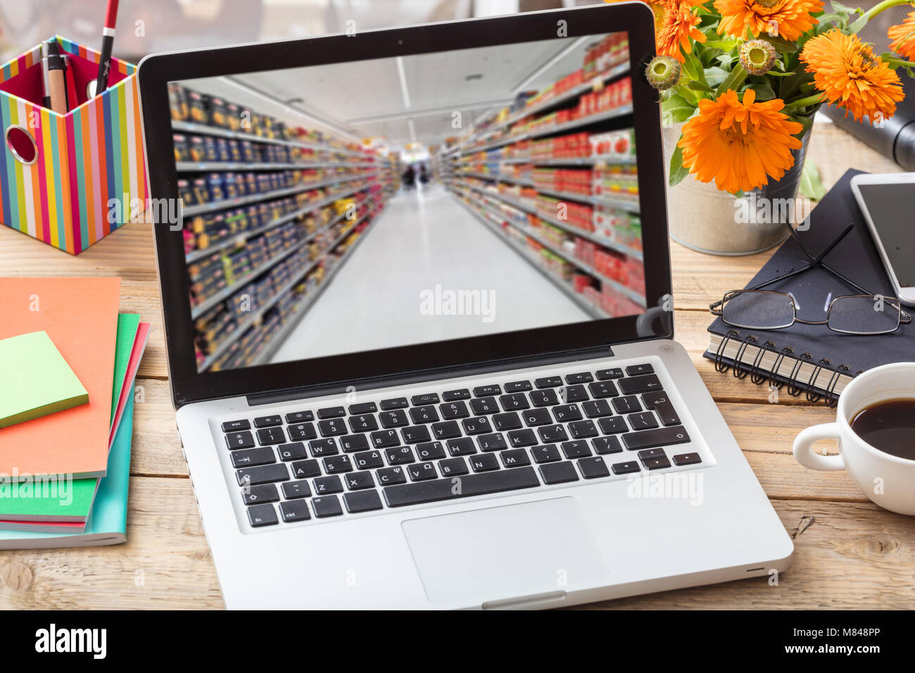 Ecommerce grocery store hi-res stock photography and images - Alamy