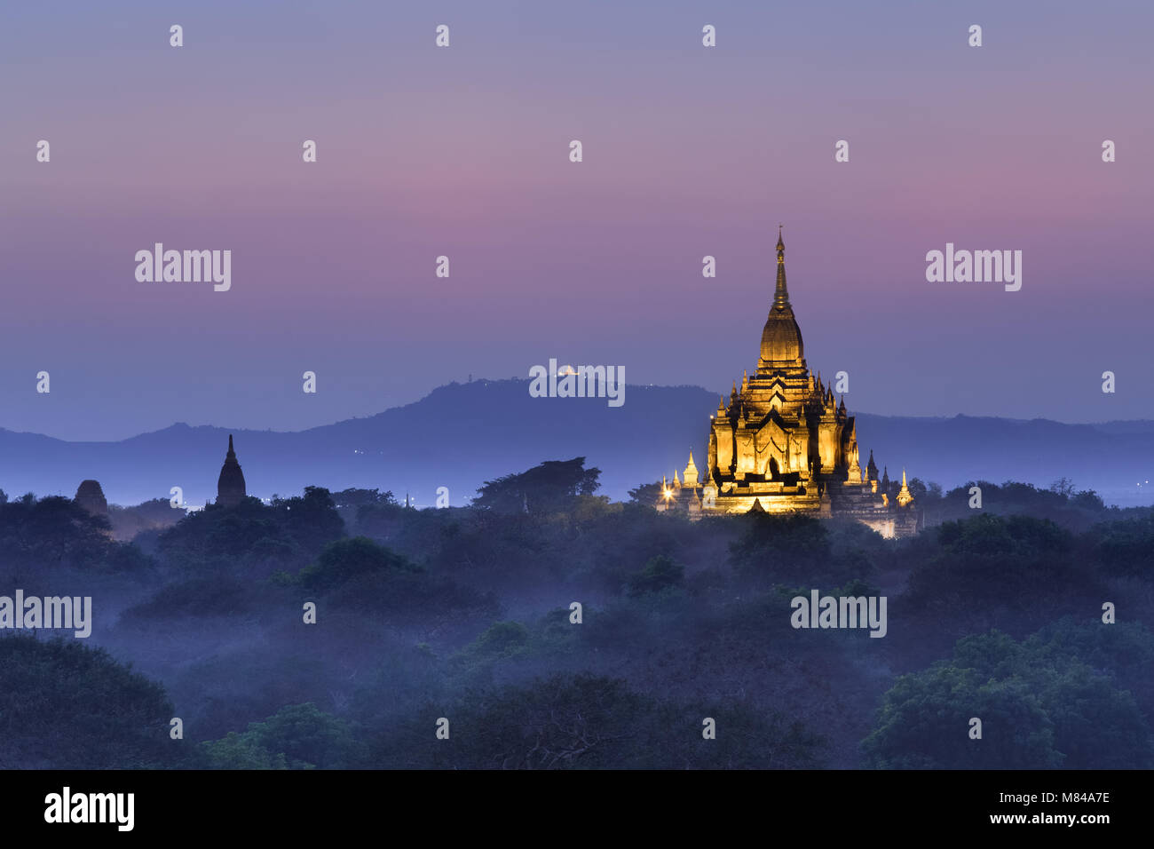 Gawdaw palin temple hi-res stock photography and images - Alamy
