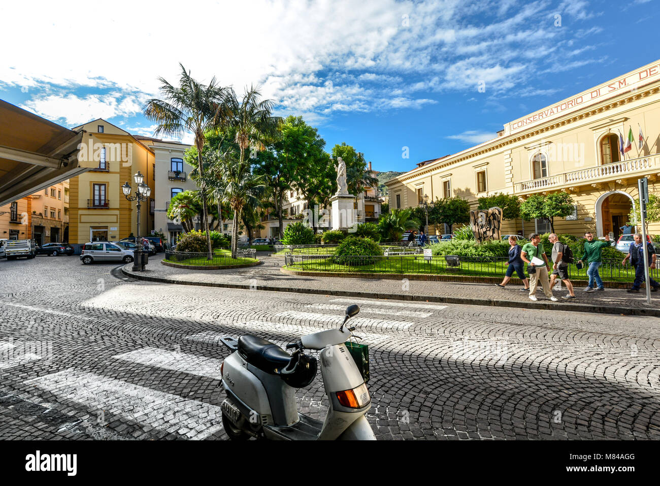 Sorrento italy town square hi-res stock photography and images - Alamy