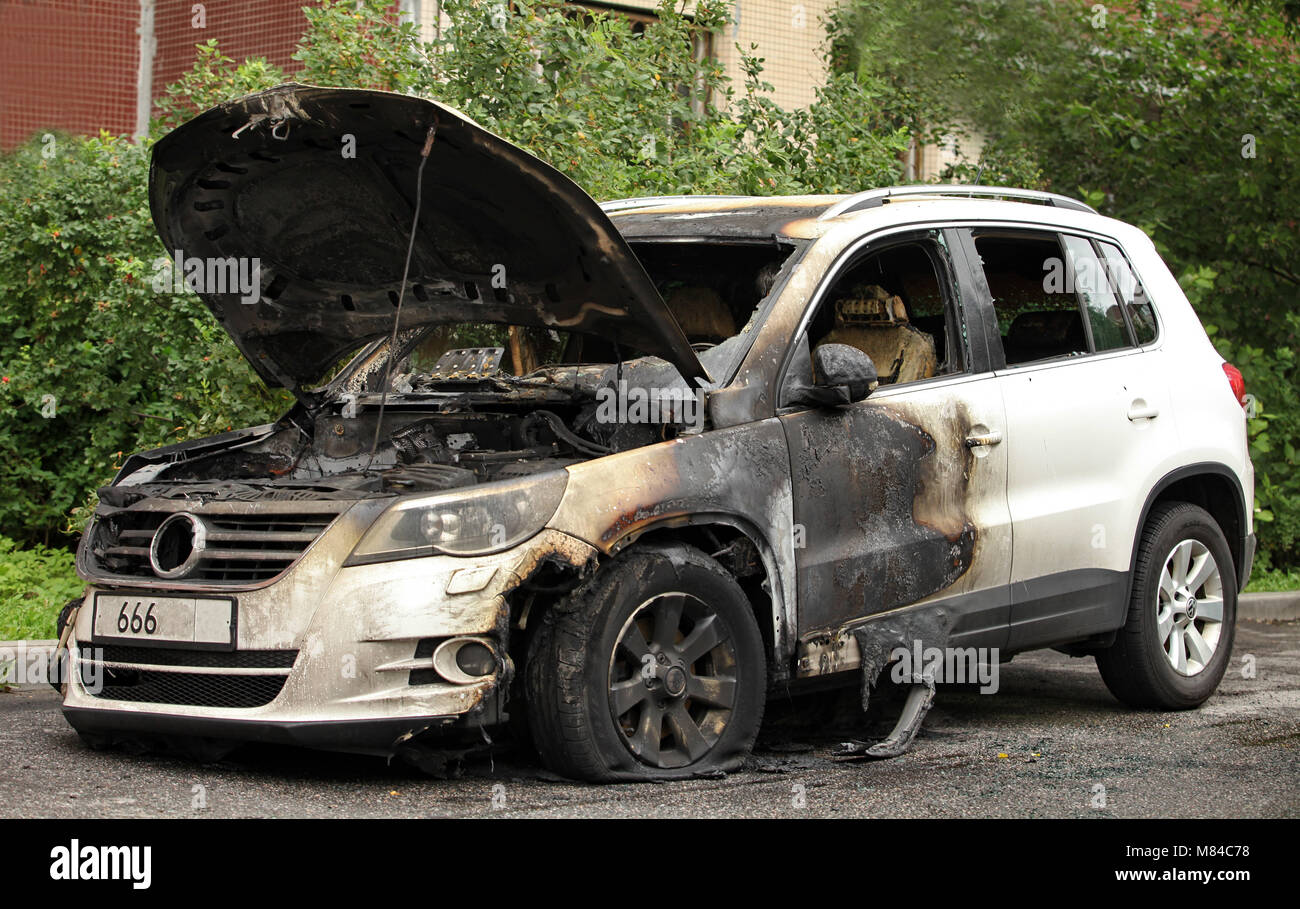 street crime set on fire car Volkswagen Stock Photo - Alamy