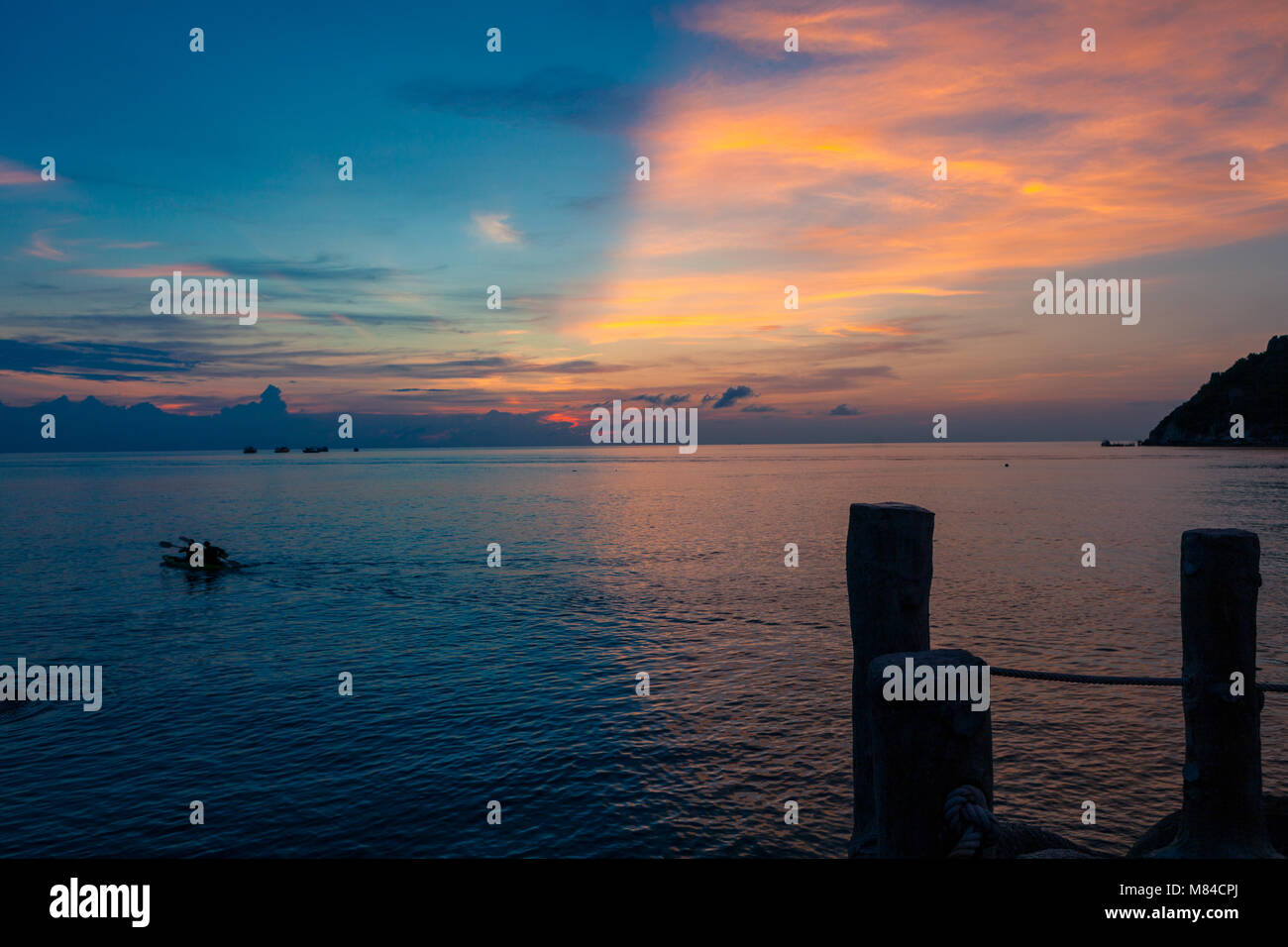 Half sky half sea hi-res stock photography and images - Alamy