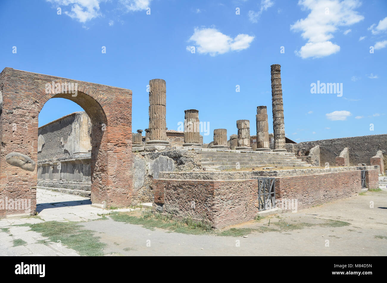 Pompeii forum arch hi-res stock photography and images - Alamy