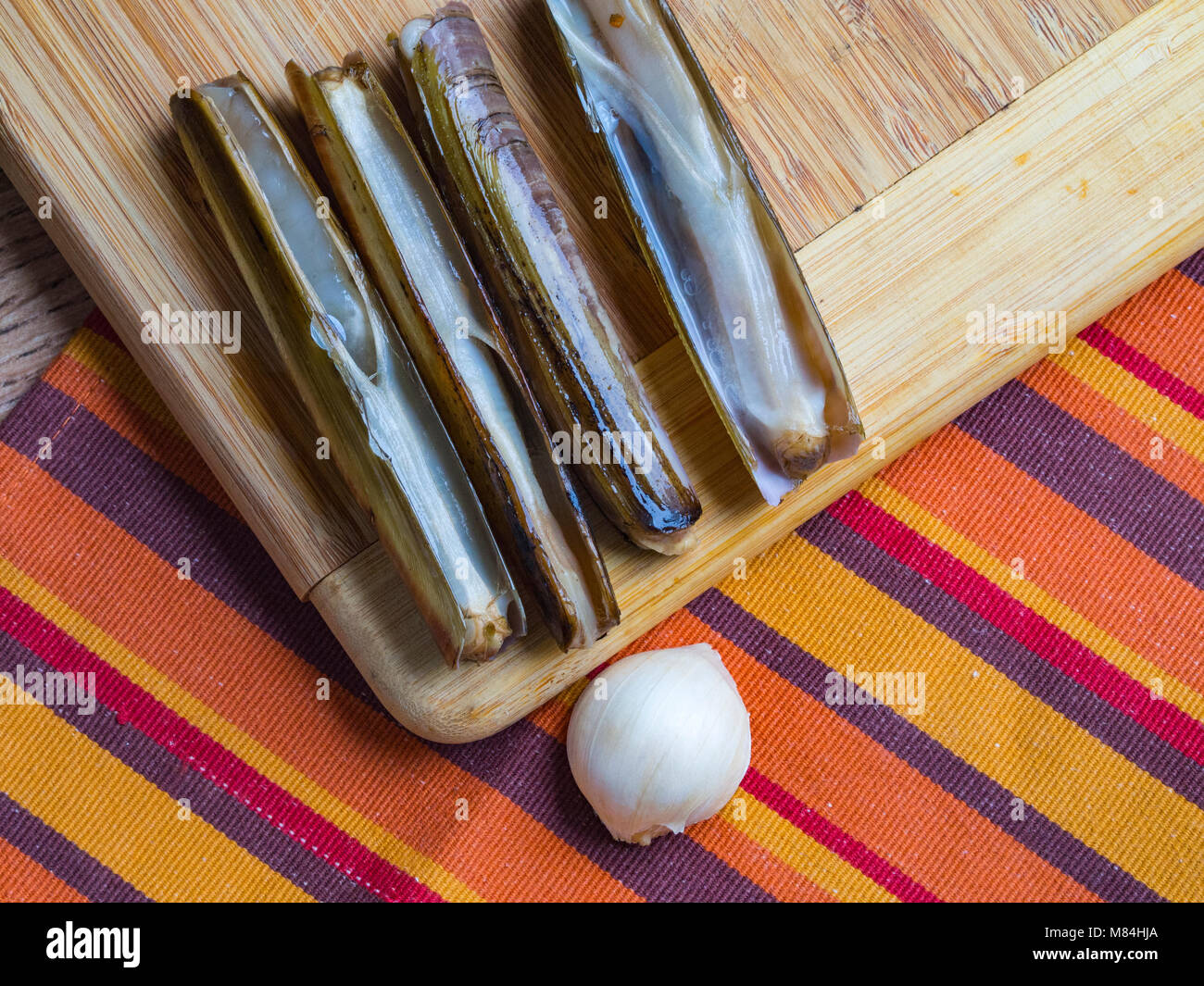 Razor clams isolated hi-res stock photography and images - Alamy