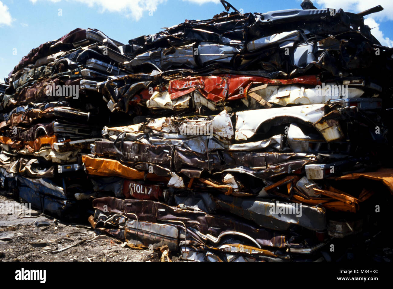 Junkyard north america hi-res stock photography and images - Alamy