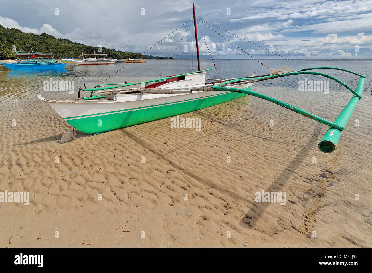 Canoe prow beach High Resolution Stock Photography and Images - Alamy