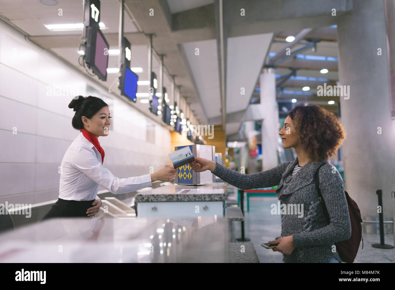 Airline check in luggage hi-res stock photography and images - Alamy