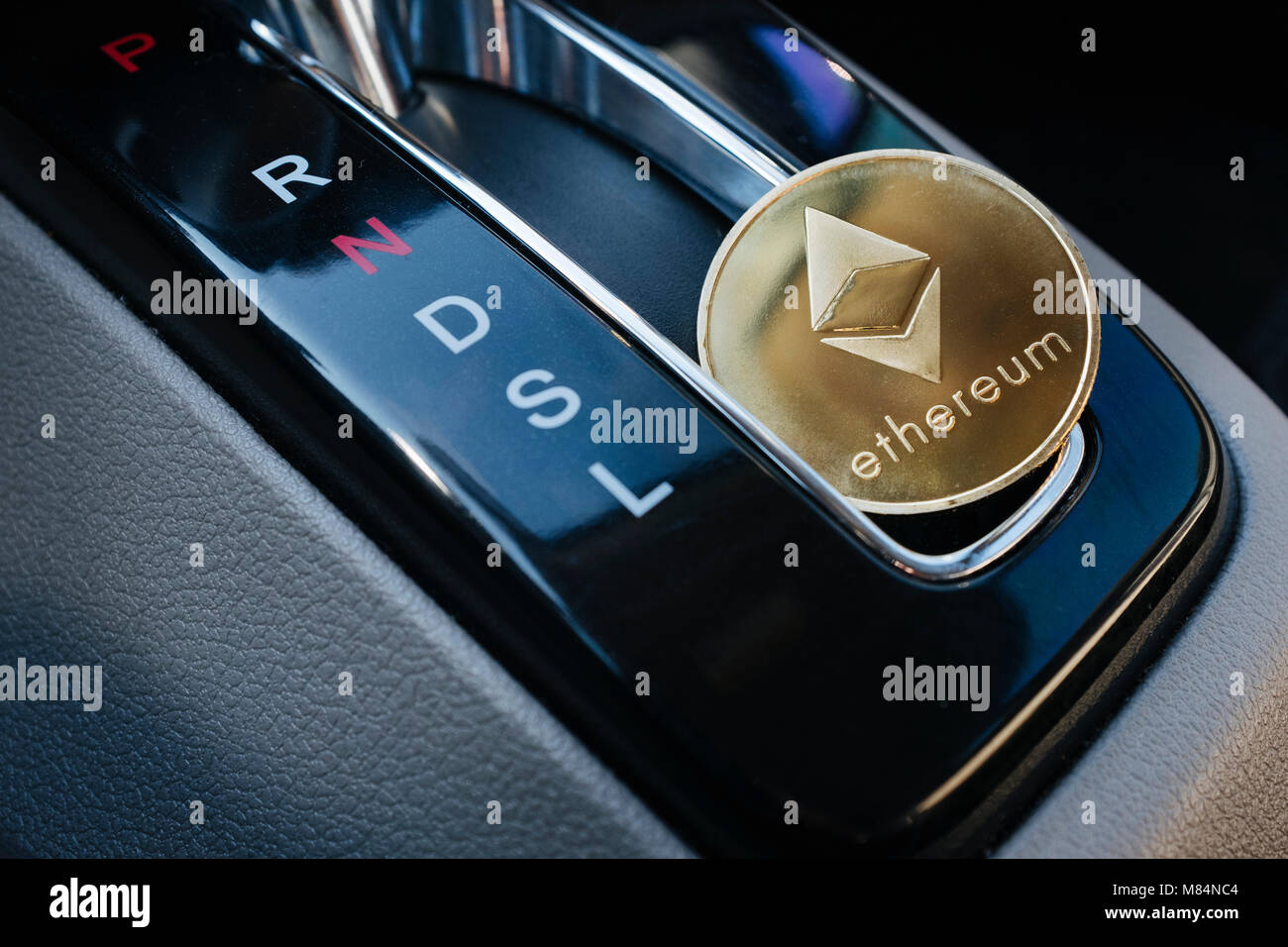 Electronic shift hi-res stock photography and images - Alamy