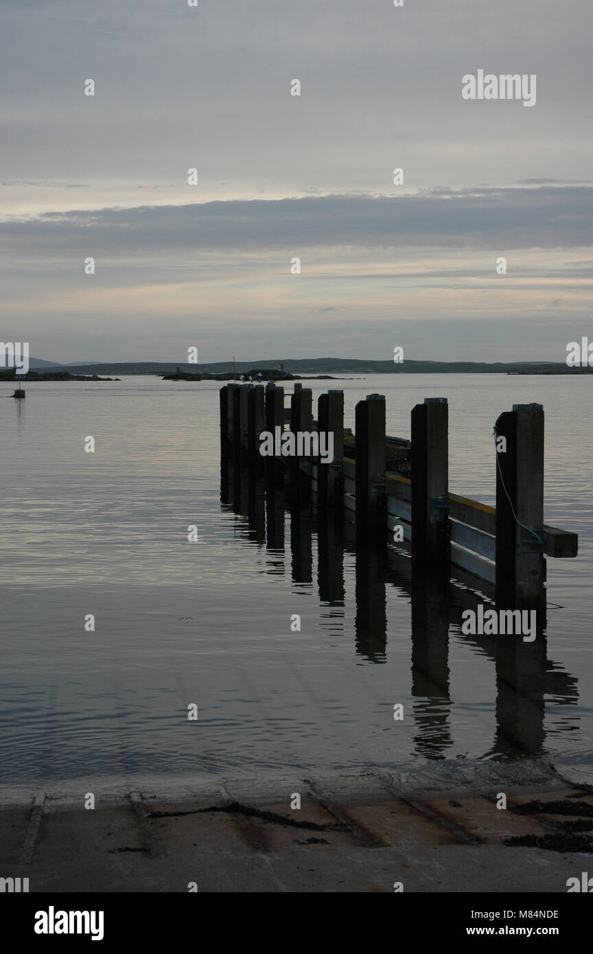 Leverburgh Harbour - Evening Light, Harris Stock Photo - Alamy